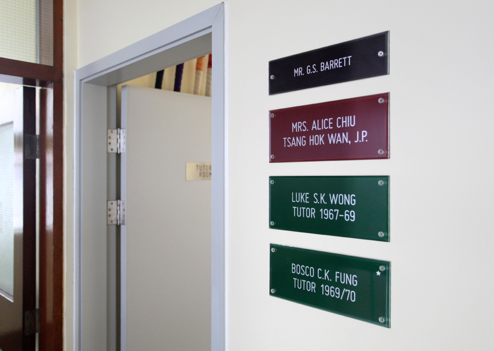 Environmental & Signage Design : : HKU Residential Hall – Drezier ...